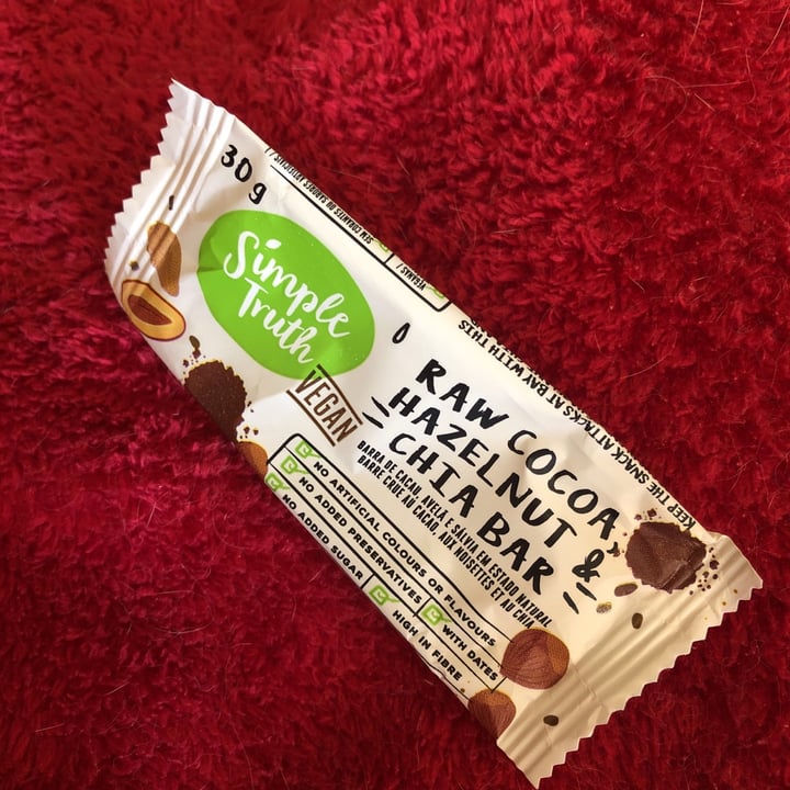 Simple Truth Raw Cocoa, Hazelnut & Chia Bar Review | abillion