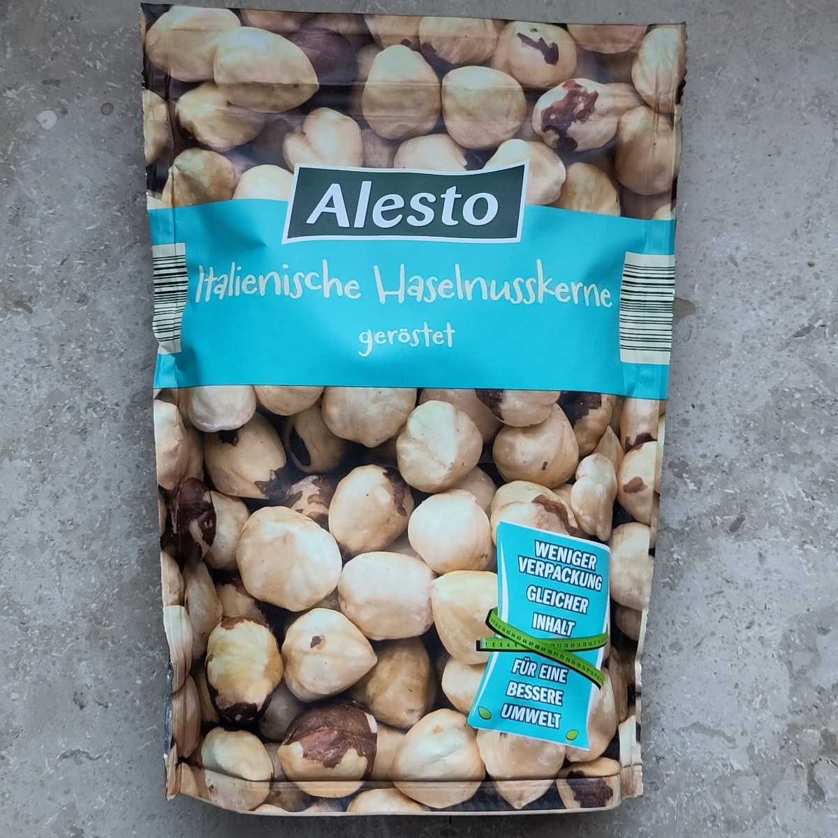 Italienische Haselnusskerne Geröstet from Alesto - Vegan Product ...