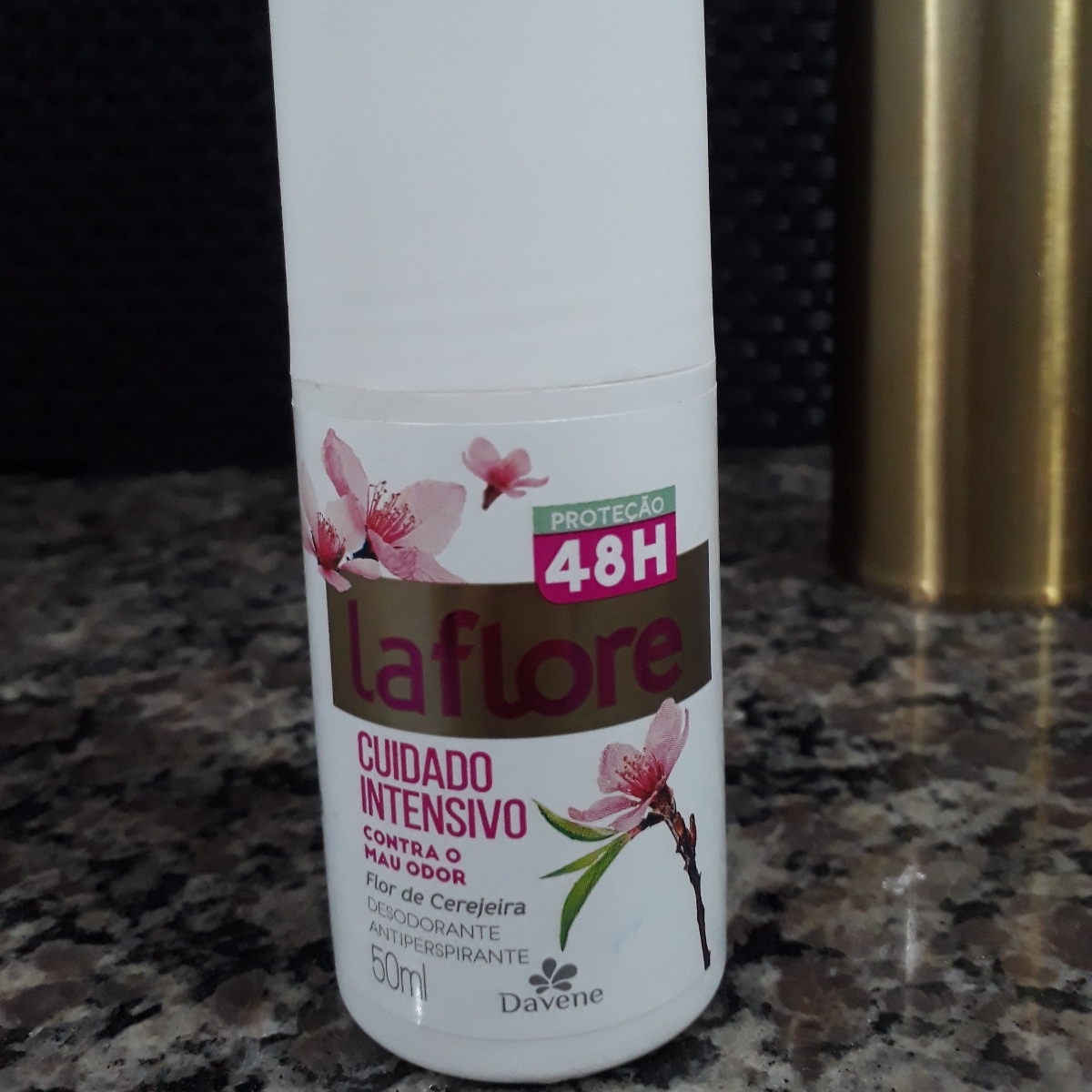 Desodorante antiperspirante Flor de Cerejeira from Davene - Vegan ...