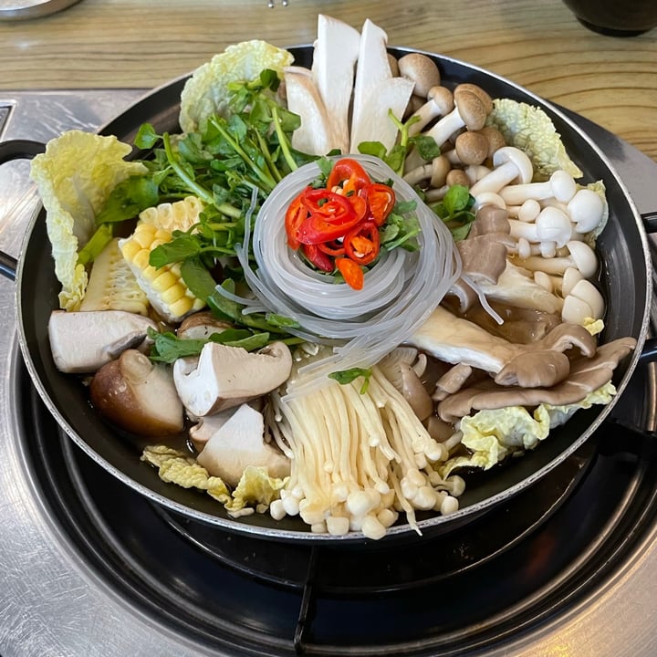 The Boneless Kitchen Toa Payoh, Singapore Jeongol (Hot Pot) Review ...