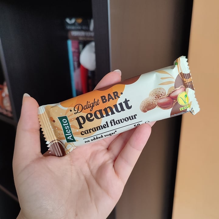 Alesto Delight bar - Peanut with caramel flavor Review | abillion