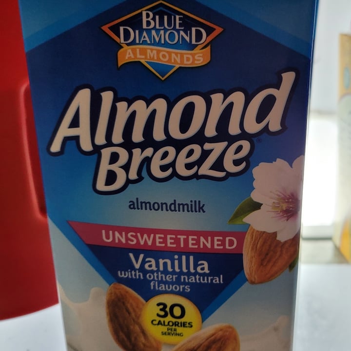 Blue Diamond Unsweetened Vanilla Almond Milk Review | abillion