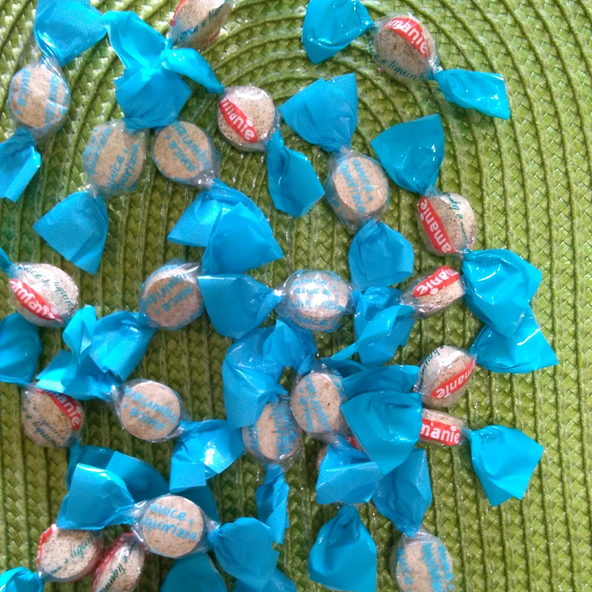 amanie Caramelle anice e liquirizia Reviews | abillion