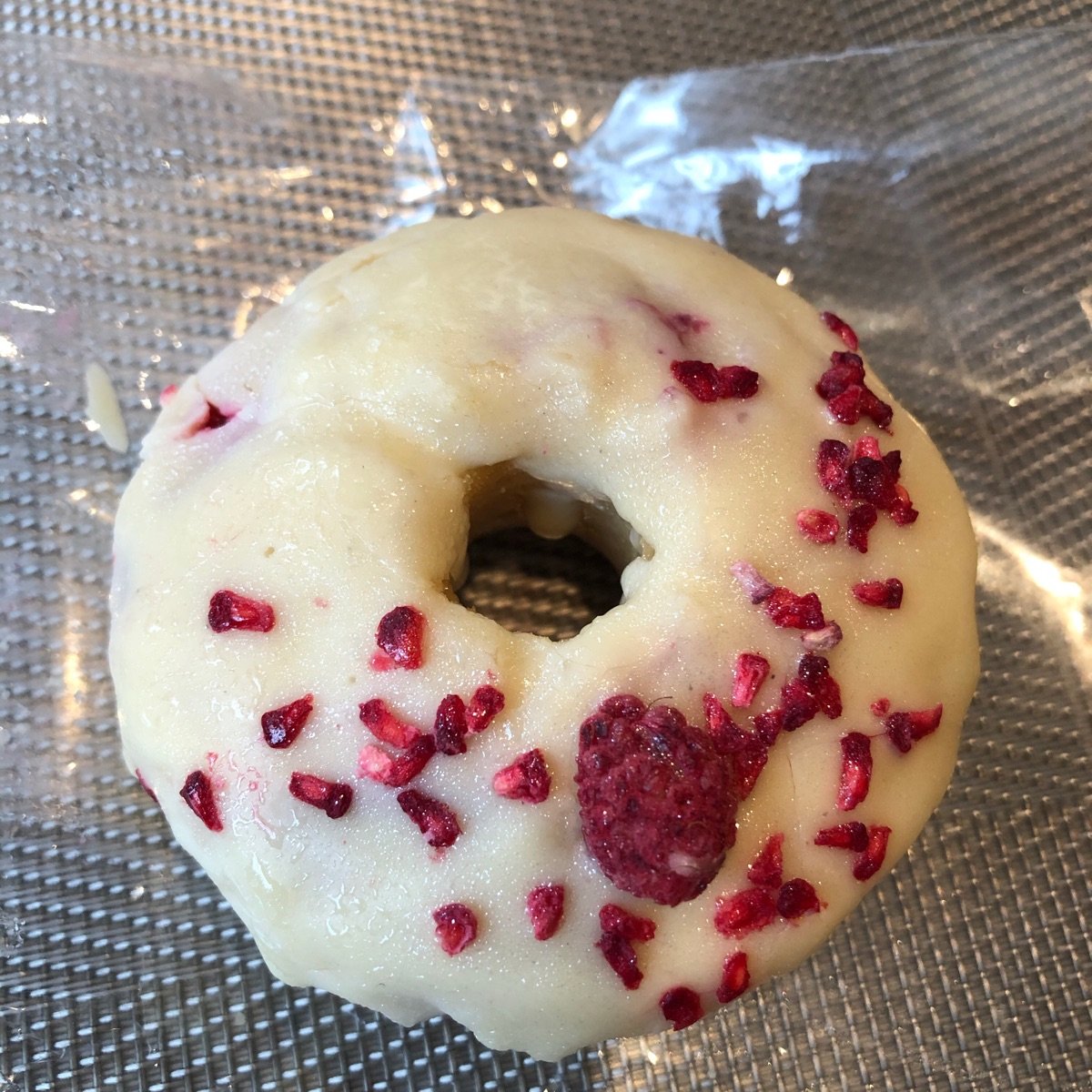 Gabby Edlin doughnuts from The Female Glaze - Vegan Product Reviews ...
