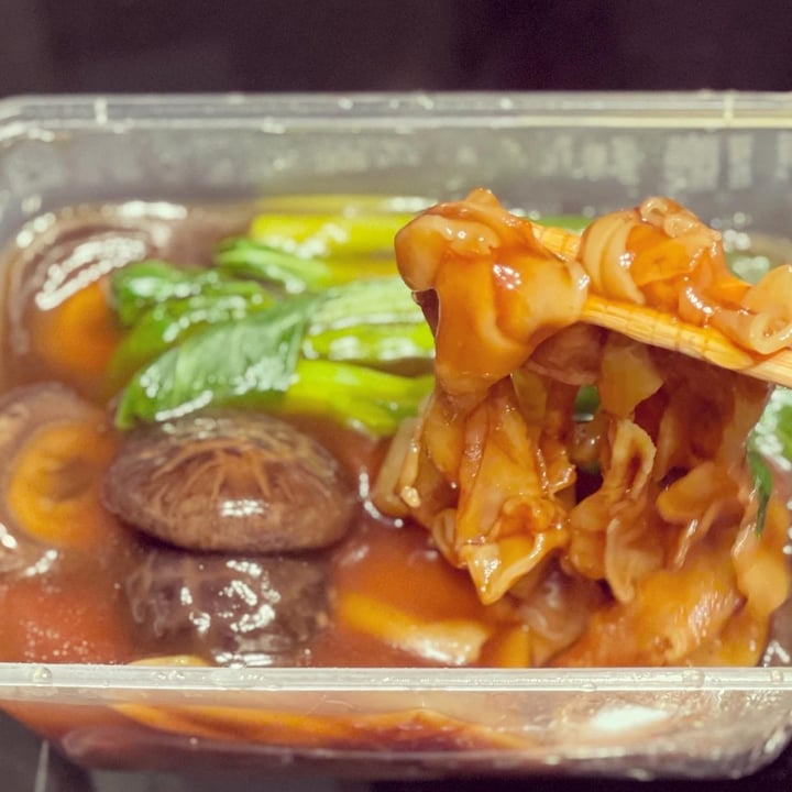 Lin Lin Vegetarian Delight Bedok, Singapore Premium Quality Mushroom ...