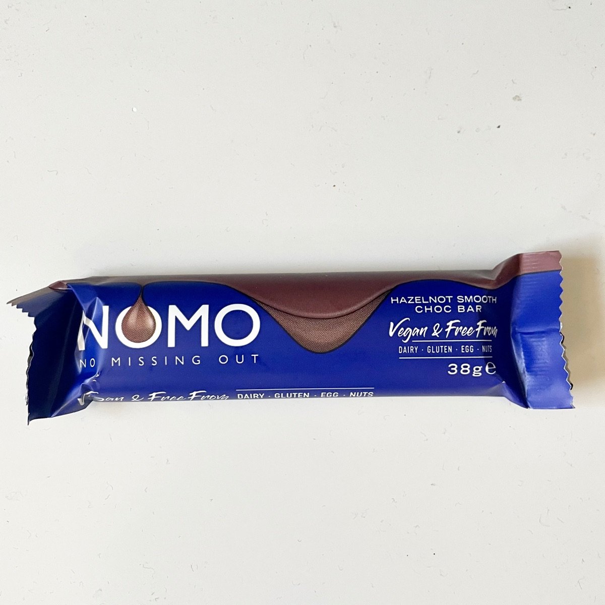 Hazelnot Smooth Choc Bar from NOMO - Vegan Product Reviews & Ratings ...
