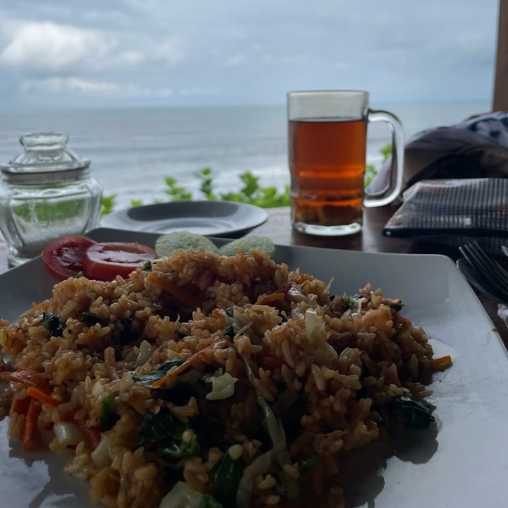 Deki's Warung Indonesia vegan nasi goreng Review | abillion