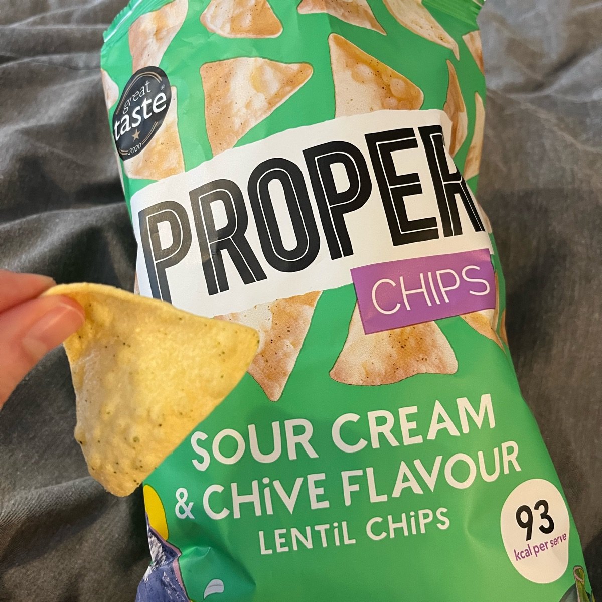 Proper Chips - Sour Cream and Chive flavour Lentil Chips Review | abillion