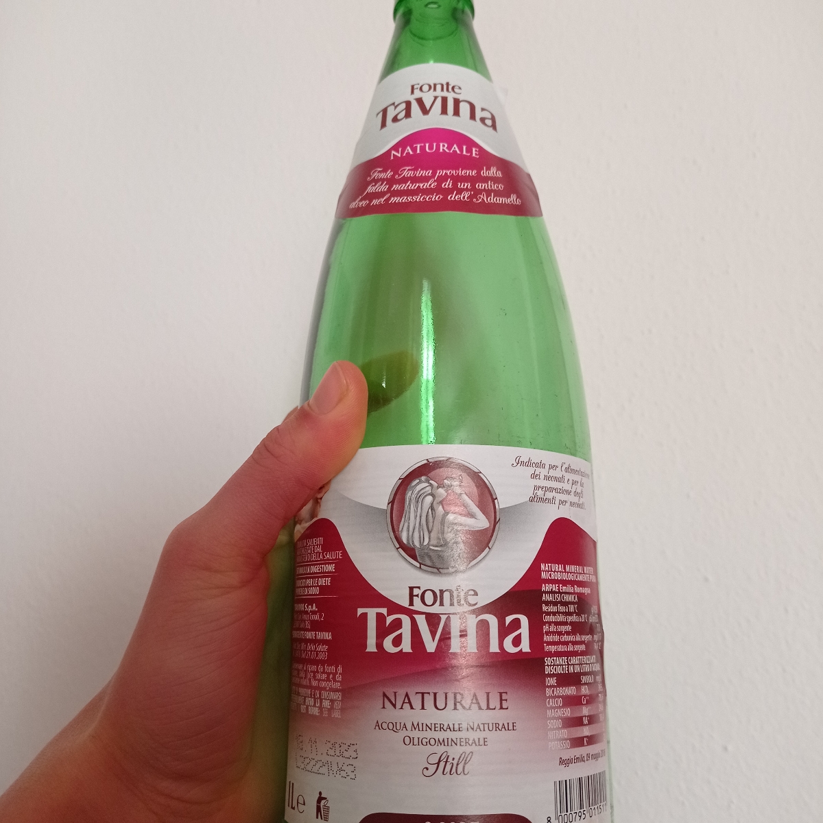 Water from Fonte tavina - Vegan Product Reviews & Ratings | abillion