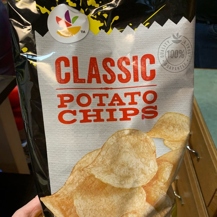 Giant Classic Potato Chips Review | abillion