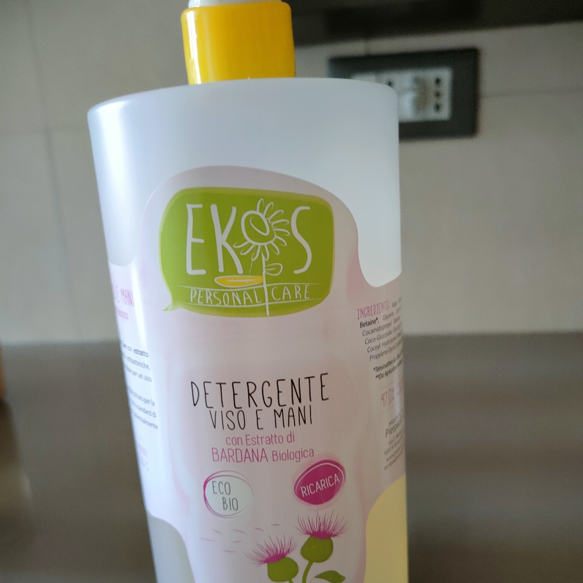 Detergente viso e mani from Ekos personal care - Vegan Product Reviews ...