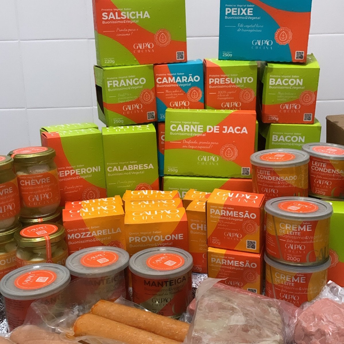 Queijo chevre em conserva from Galpão Cucina - Vegan Product Reviews ...