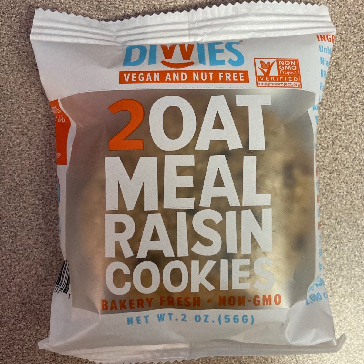 Oatmeal raisin cookies from Divvies - Vegan Product Reviews & Ratings ...