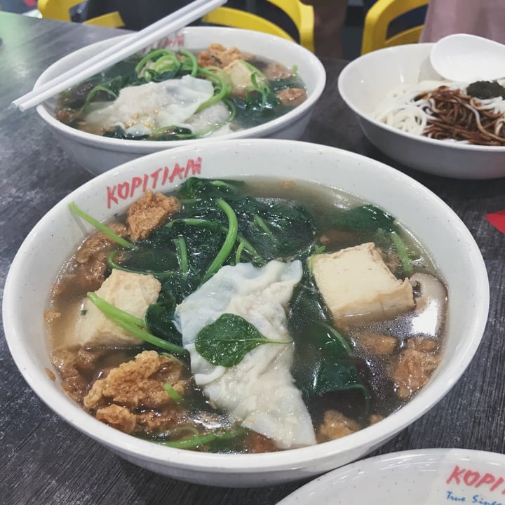 Xuan Miao Vegan (Seng Kang) Sengkang, Singapore Vegetarian Ban Mian Dry ...
