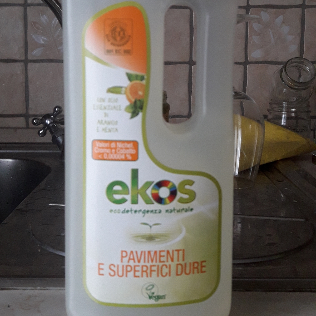 Pavimenti E Superfici Dure from Ekos personal care - Vegan Product ...