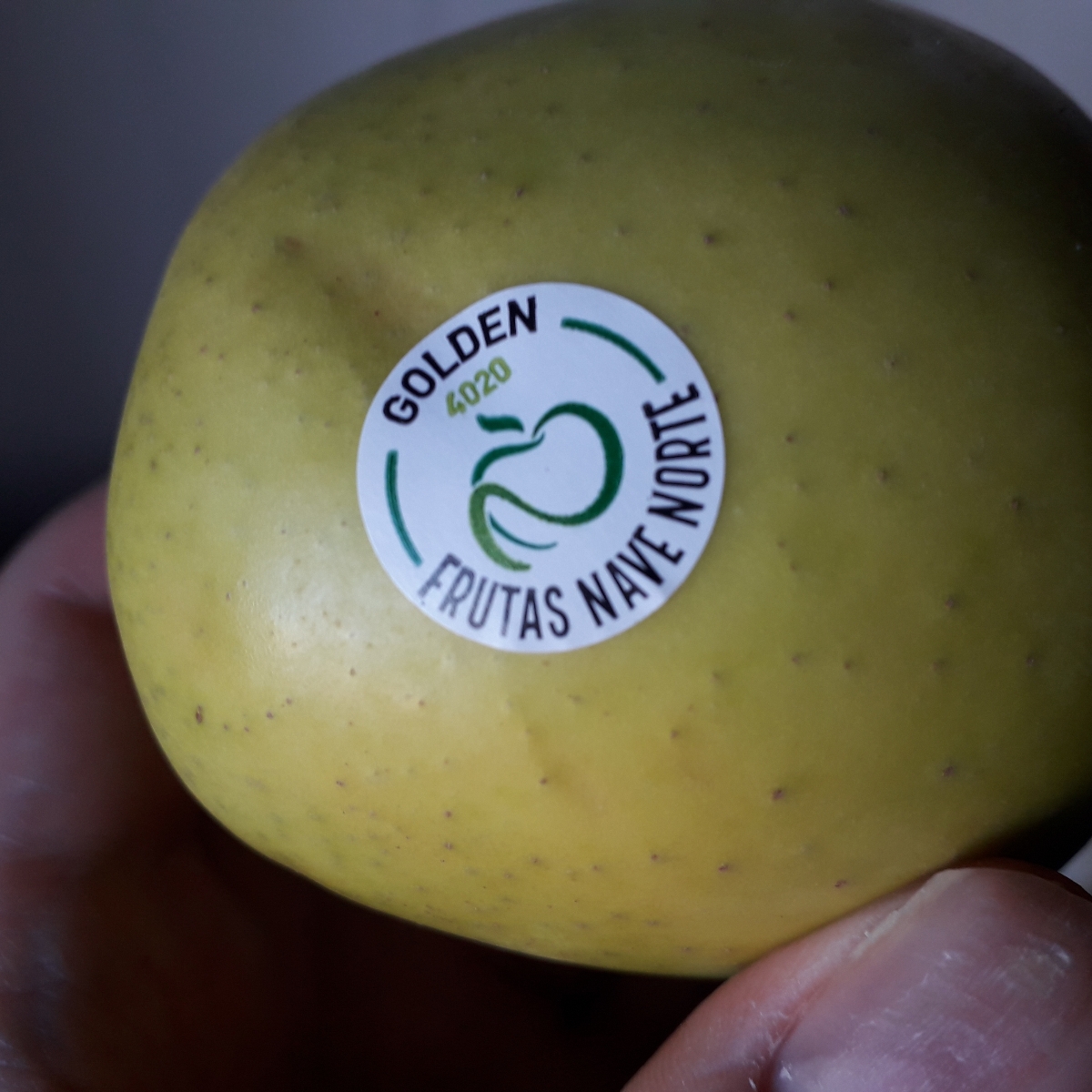 Maçã Golden from Frutas Nave Norte - Vegan Product Reviews & Ratings ...