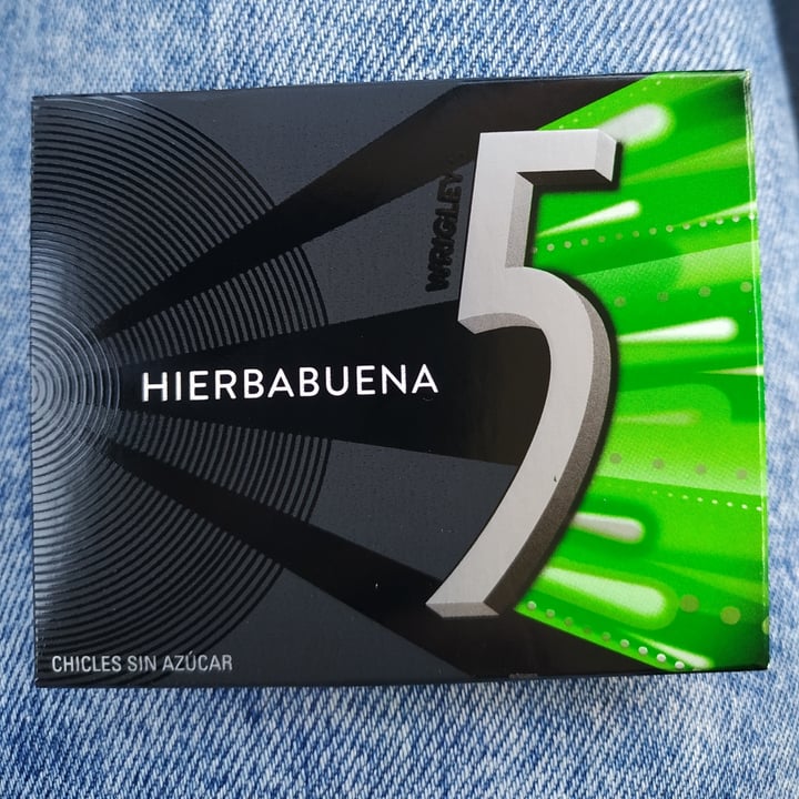 FIVE Chicle fresa Review | abillion