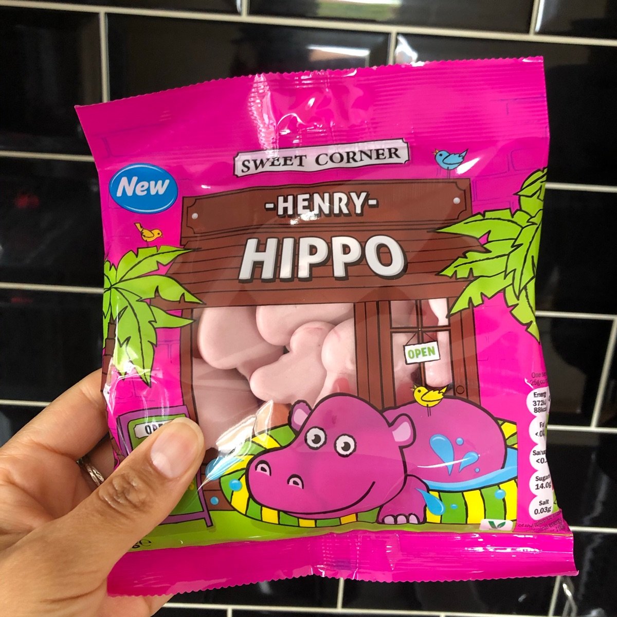 Sweet corner Henry Hippo Reviews | abillion