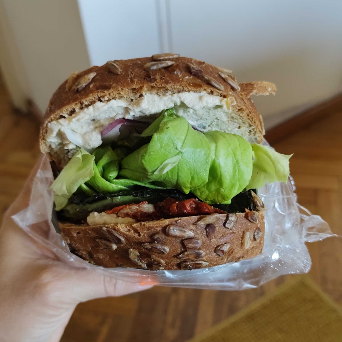 Sandwich de palta from Ju Vegano - Vegan Product Reviews & Ratings ...