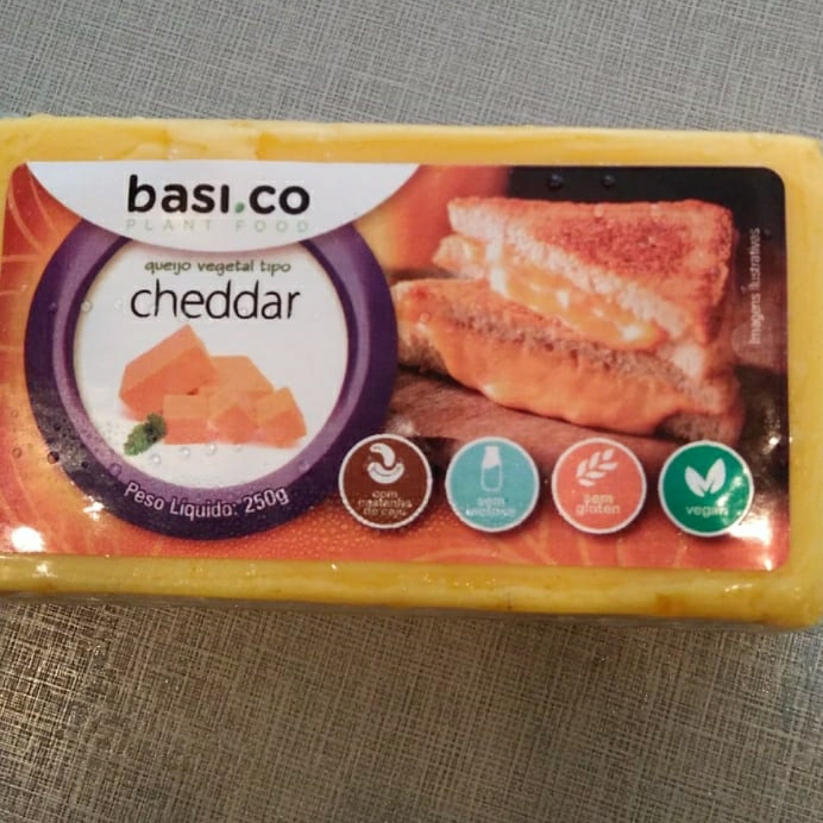Queijo Cheddar Basi.co from Basi.co - Vegan Product Reviews & Ratings ...