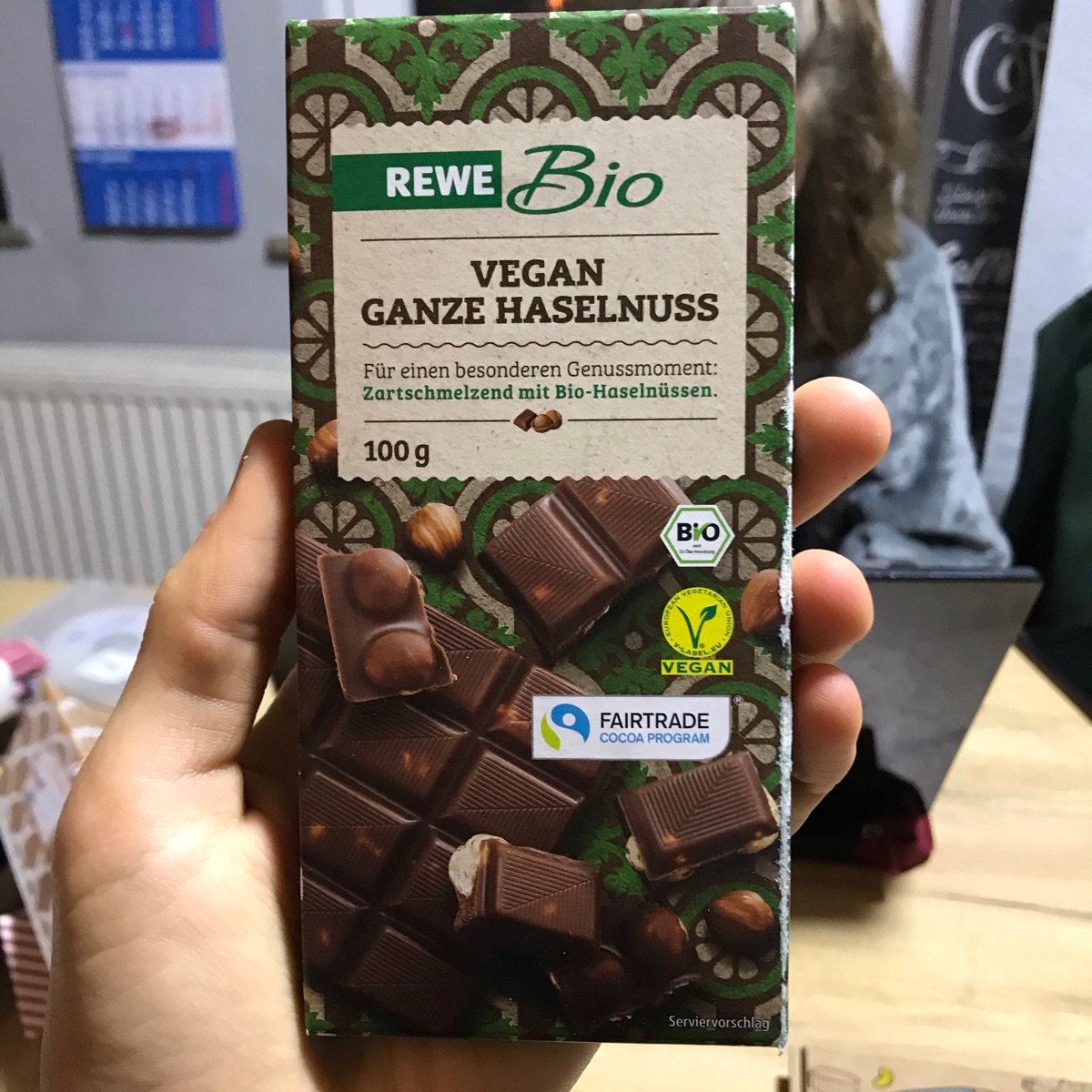 Rewe Bio - Vegan Ganze Haselnuss Schokolade Review | abillion