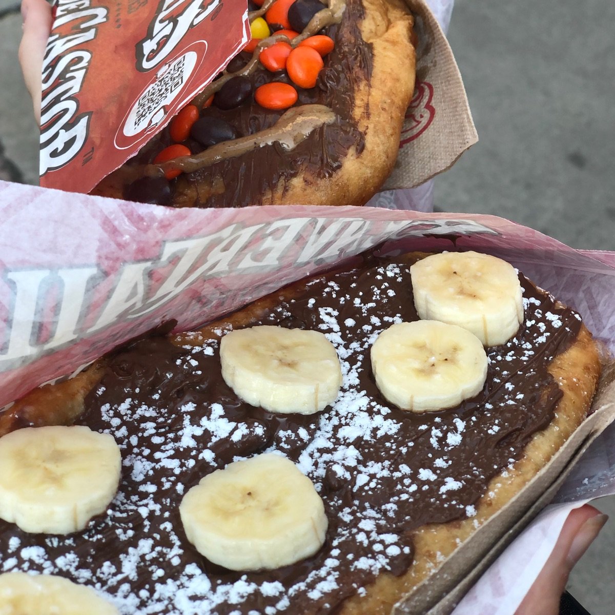 Vegan Beaver tail at BeaverTails, Toronto - Vegan Dish Reviews ...