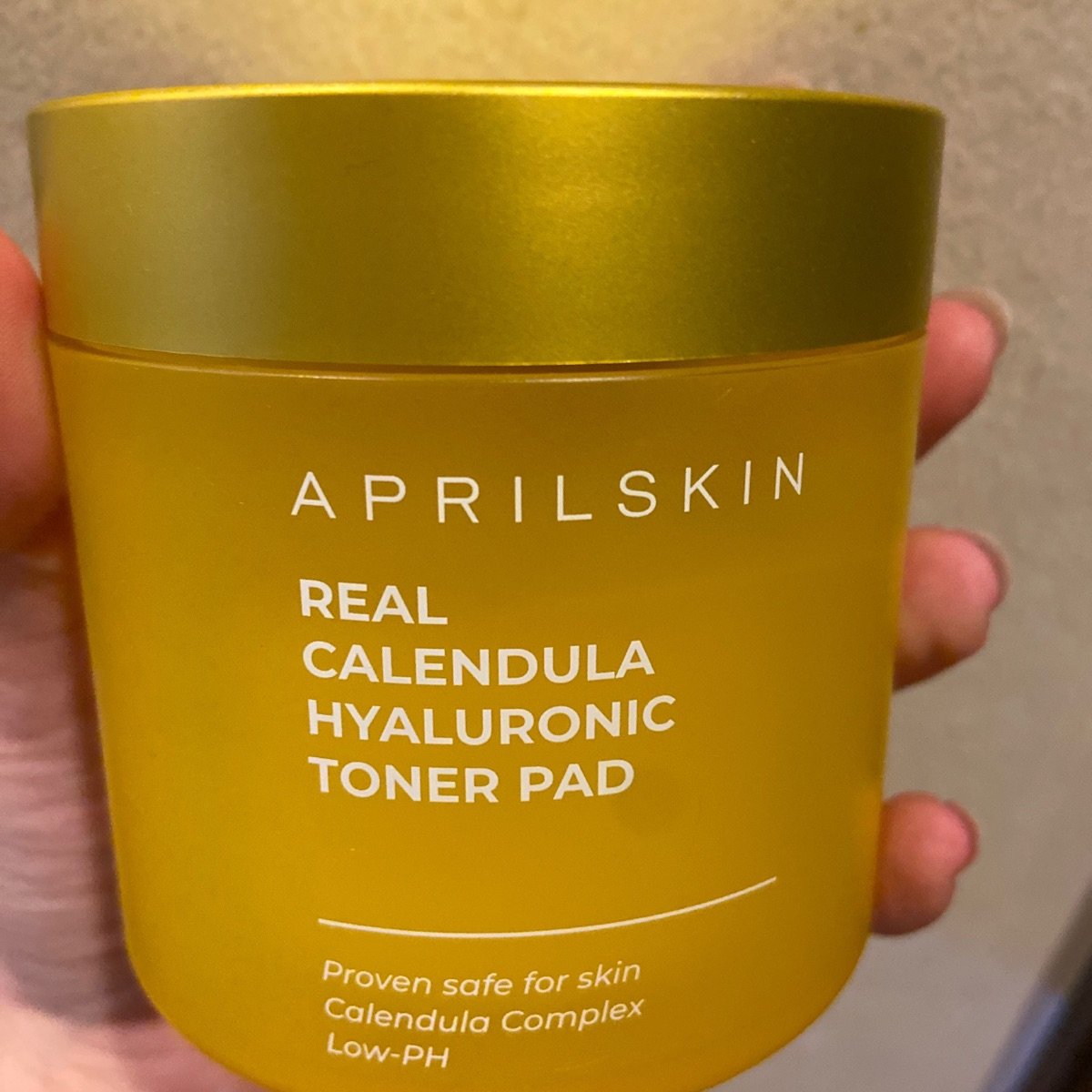 Real calendula hyaluronic toner pad from aprilskin - Vegan Product ...