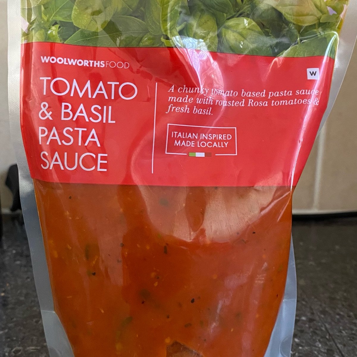 Woolworths - Tomato and Basil Pasta Sauce Review | abillion