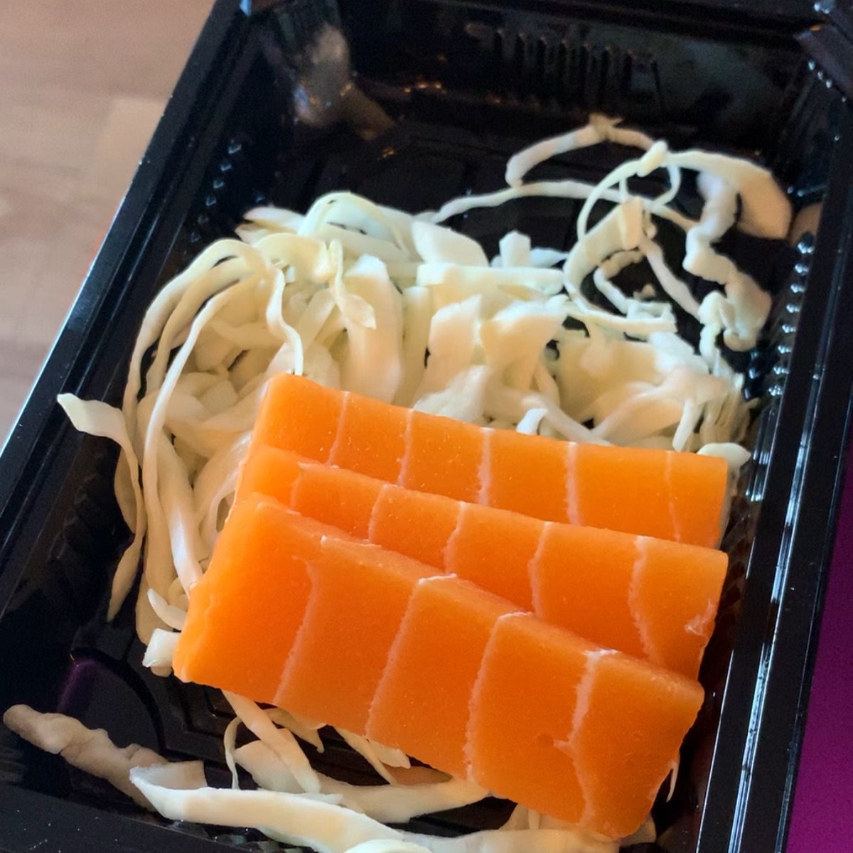 Veganushi (Maidenhead) United Kingdom Zalmon Sashimi Review | abillion