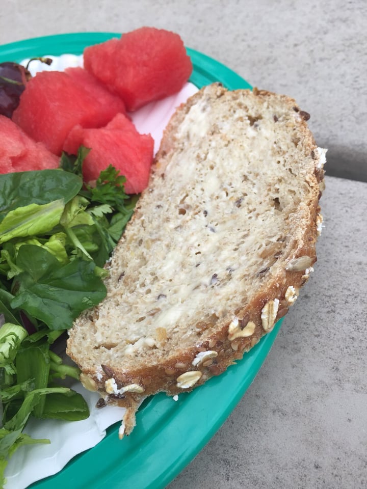 Kirkland Signature Multigrain 2 Pack Bread Review | abillion