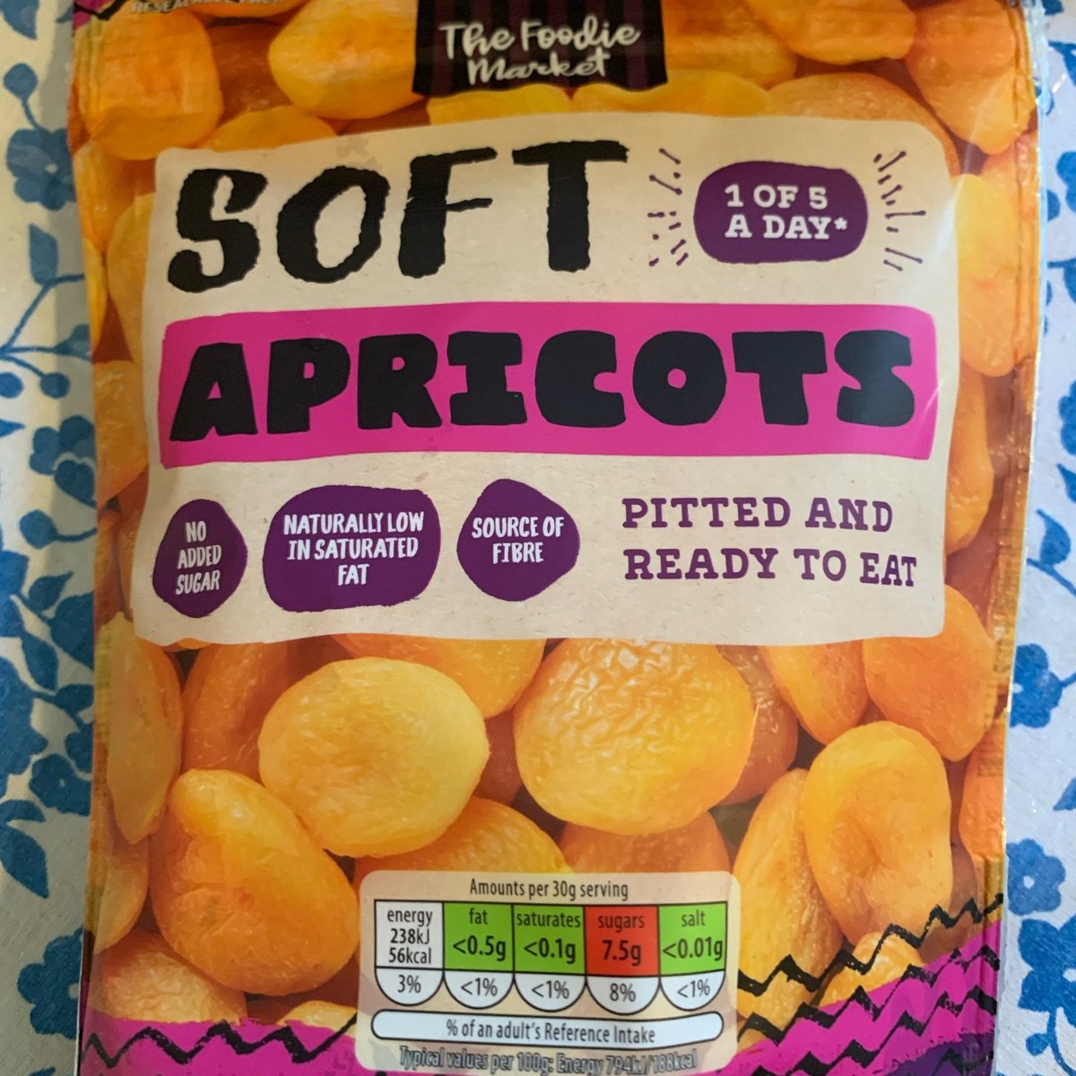 Soft Apricots from The Foodie Market - Vegan Product Reviews & Ratings ...