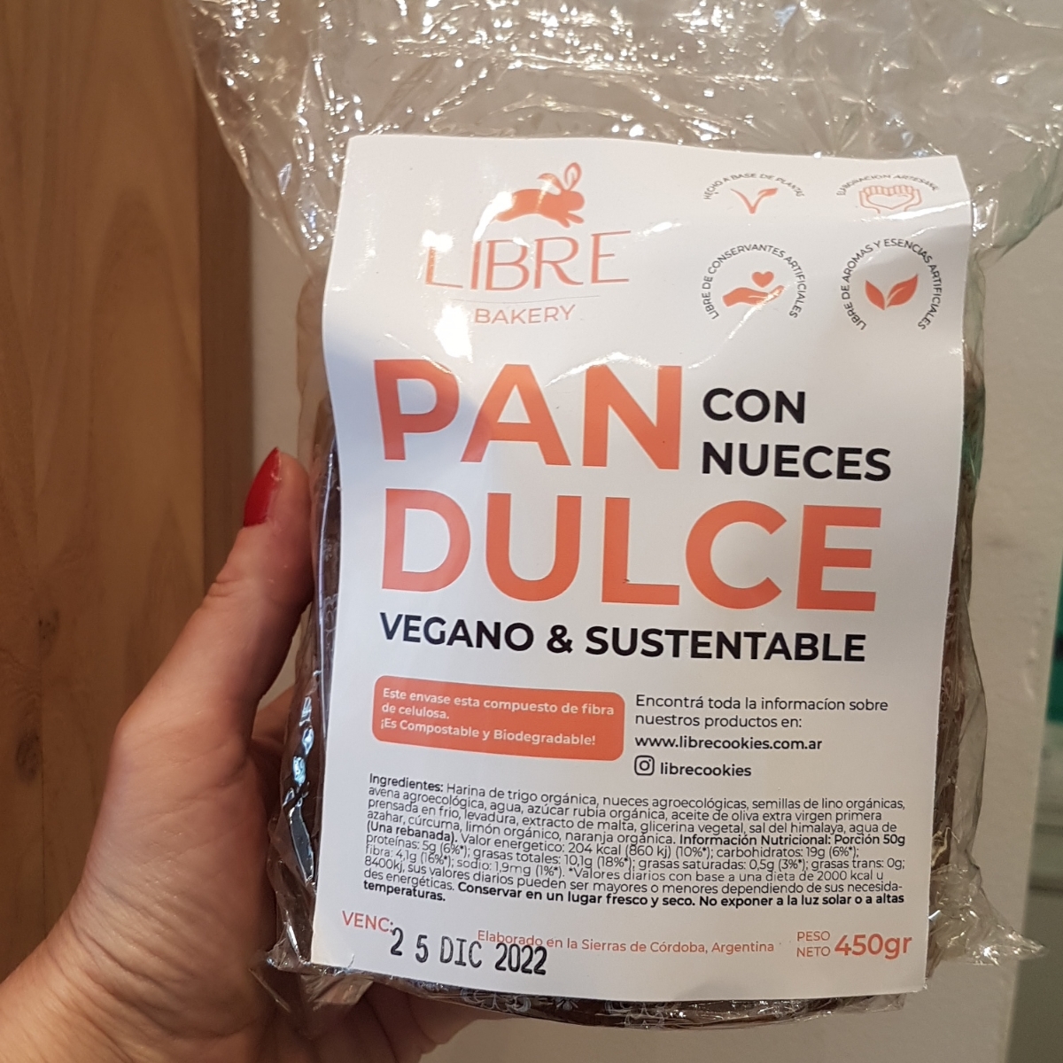 Pan Dulce Con Nueces from Libre Vegan Bakery - Vegan Product Reviews ...