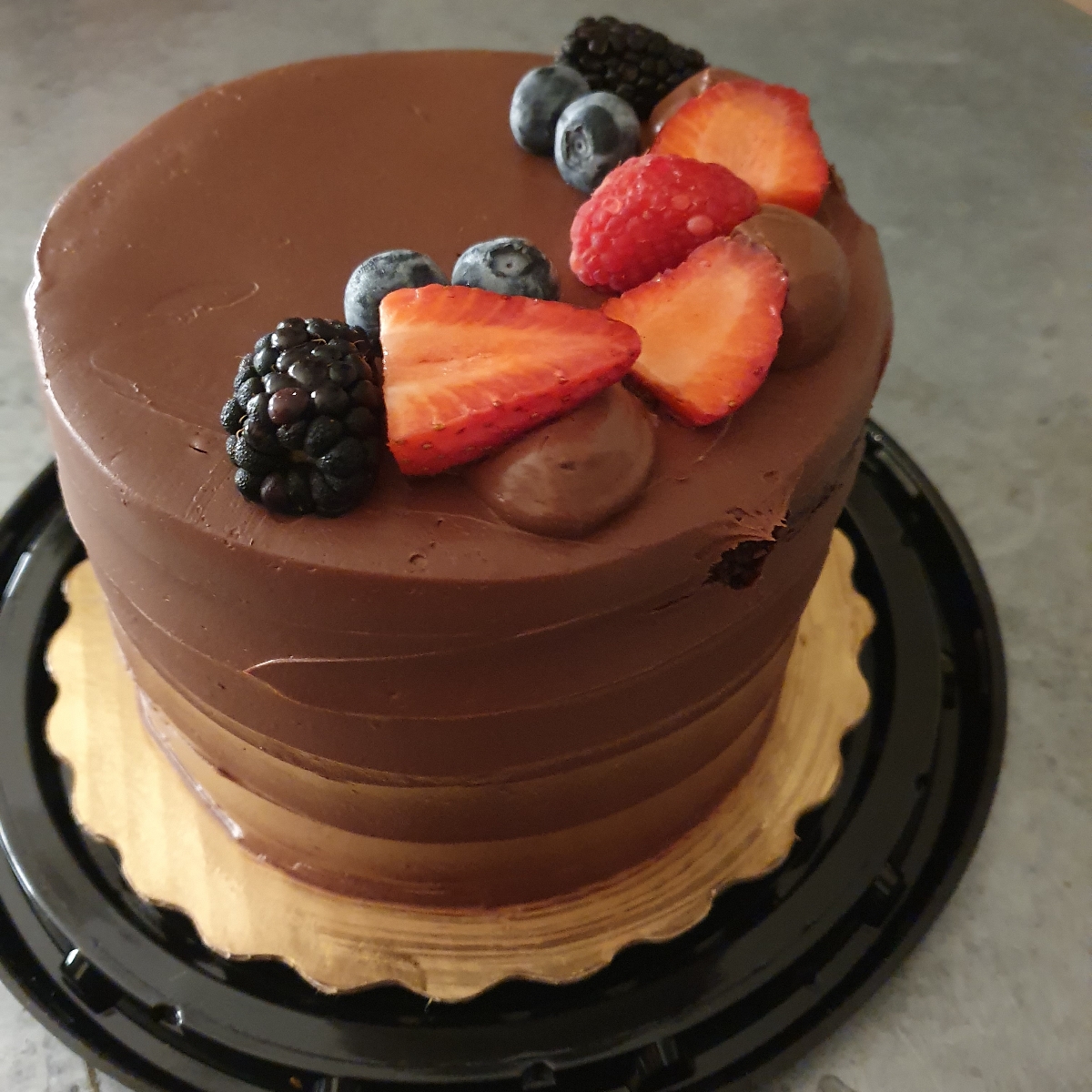 Vegan chocolate cake from Whole Foods Market - Vegan Product Reviews ...