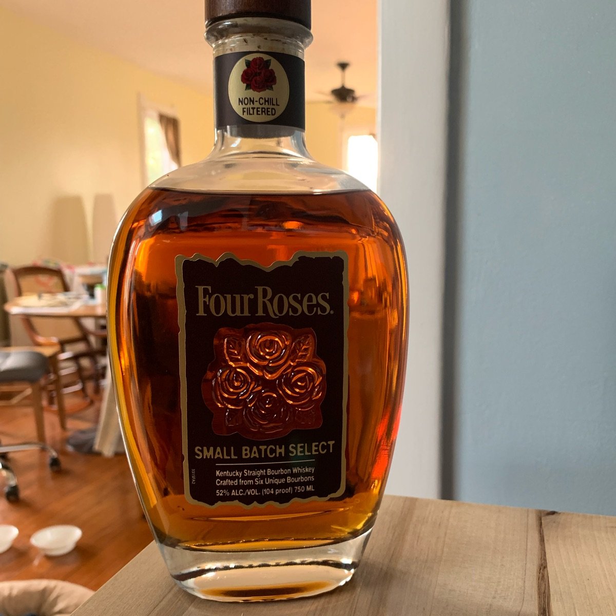 Four Roses Small Batch Bourbon Whiskey Reviews | abillion