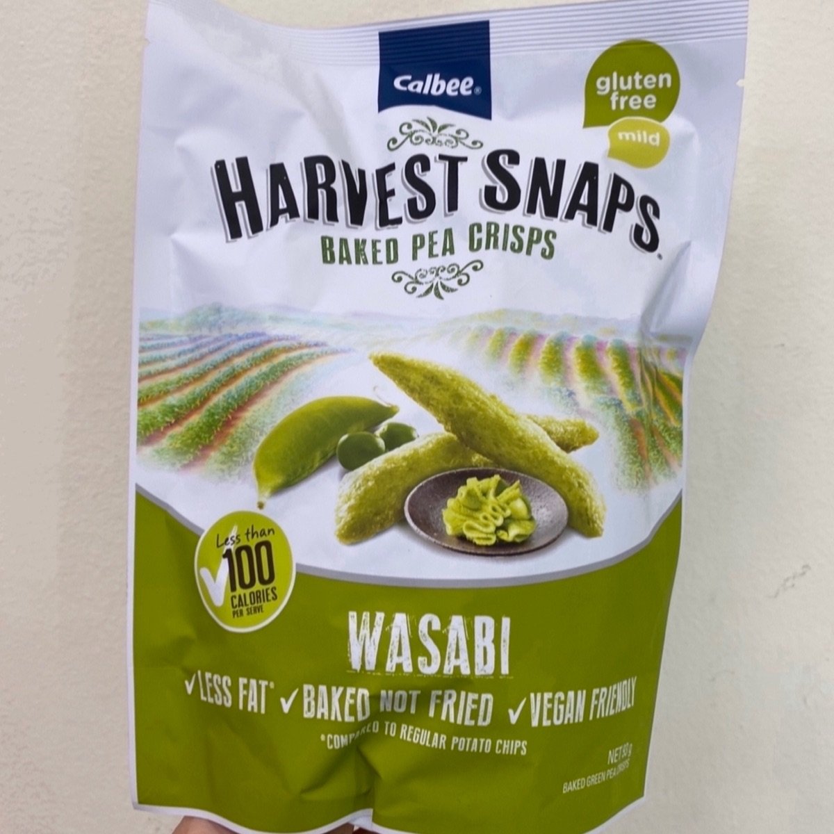 Calbee Harvest Snaps Baked Pea Crisps Wasabi Reviews | abillion