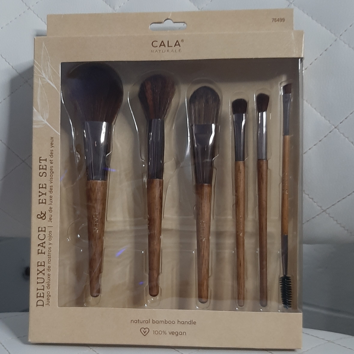 Deluxe Face & Eye Set from Cala - Vegan Product Reviews & Ratings ...