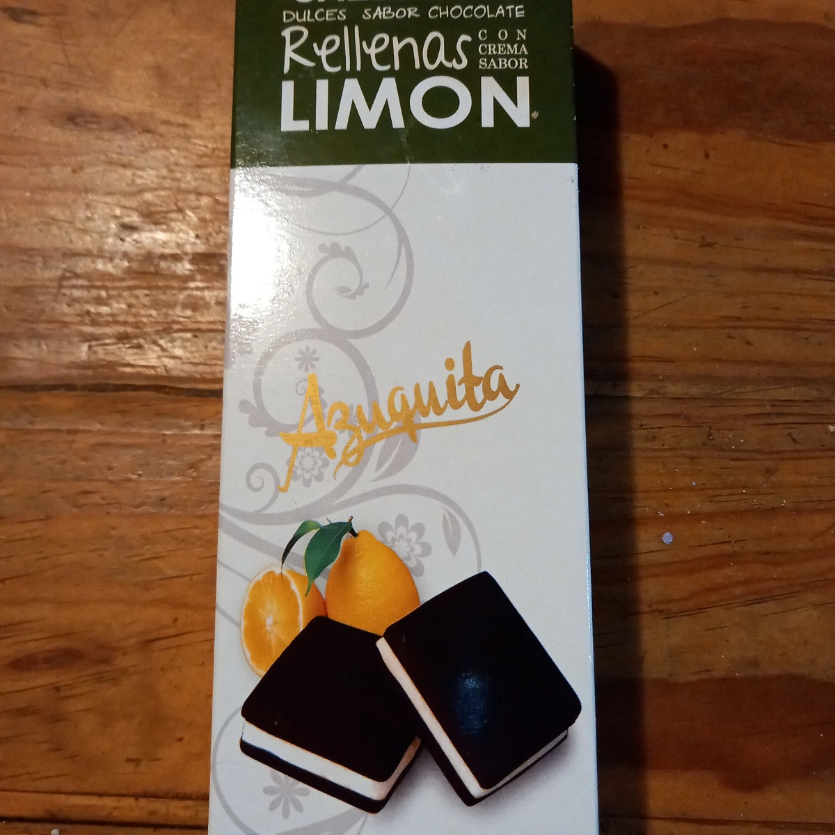 Galletas sabor chocolate rellenas con crema sabor a limón from Azuquita ...