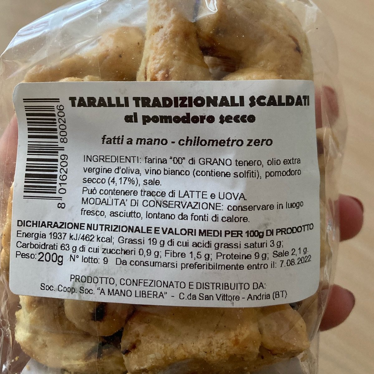 Taralli ai pomodori secchi from a Mano Libera - Vegan Product Reviews ...