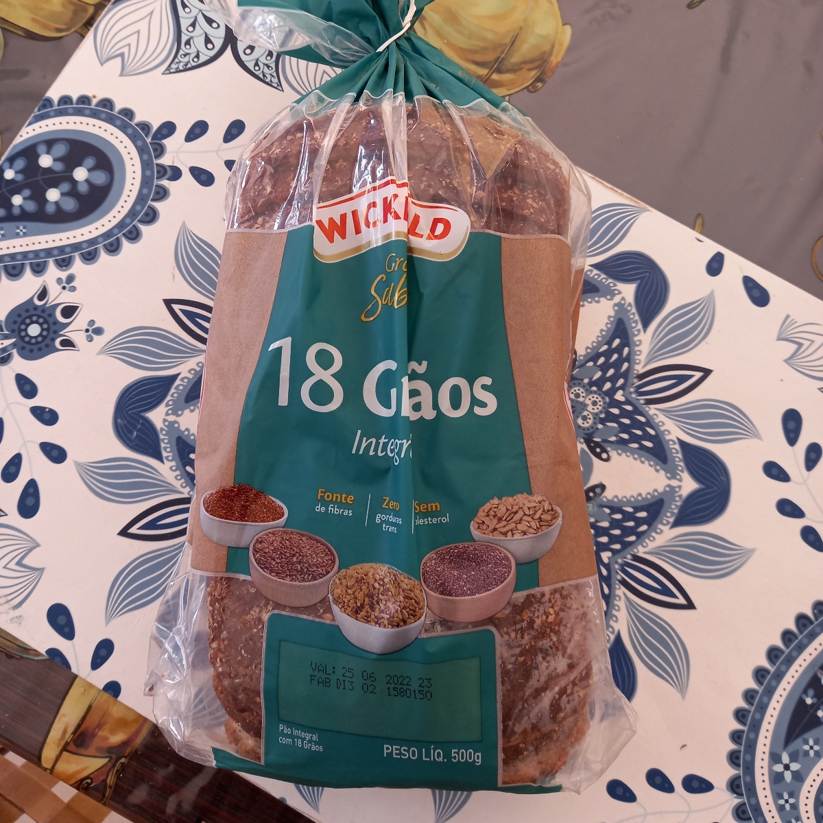 Pão De Forma Integral 18 Grãos from Wickbold - Vegan Product Reviews ...