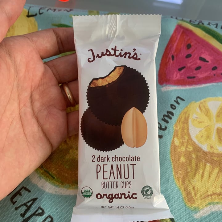 Justin's Dark Chocolate Peanut Butter Cups Review | abillion