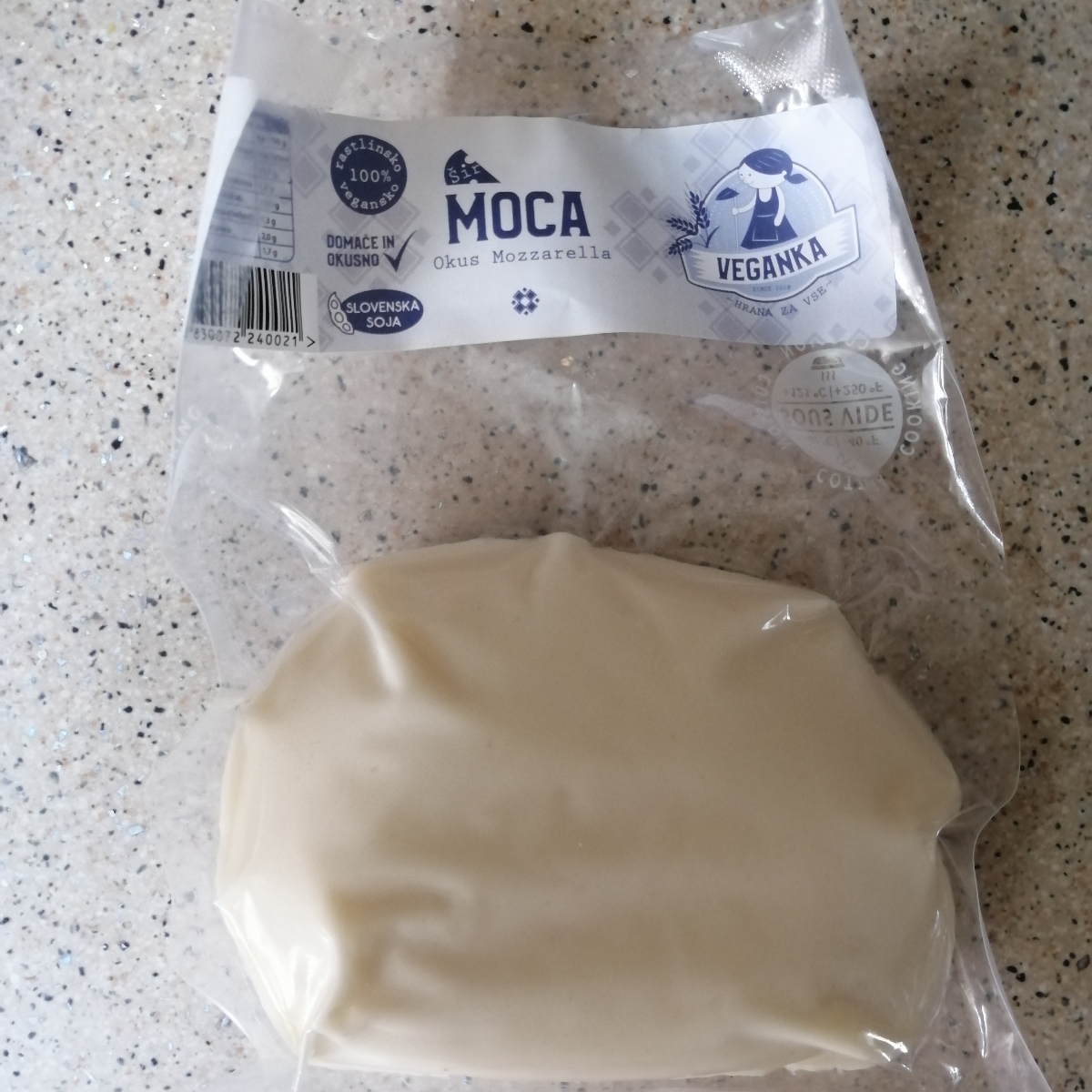MOCA: flavour Mozzarella from Veganka - Vegan Product Reviews & Ratings ...