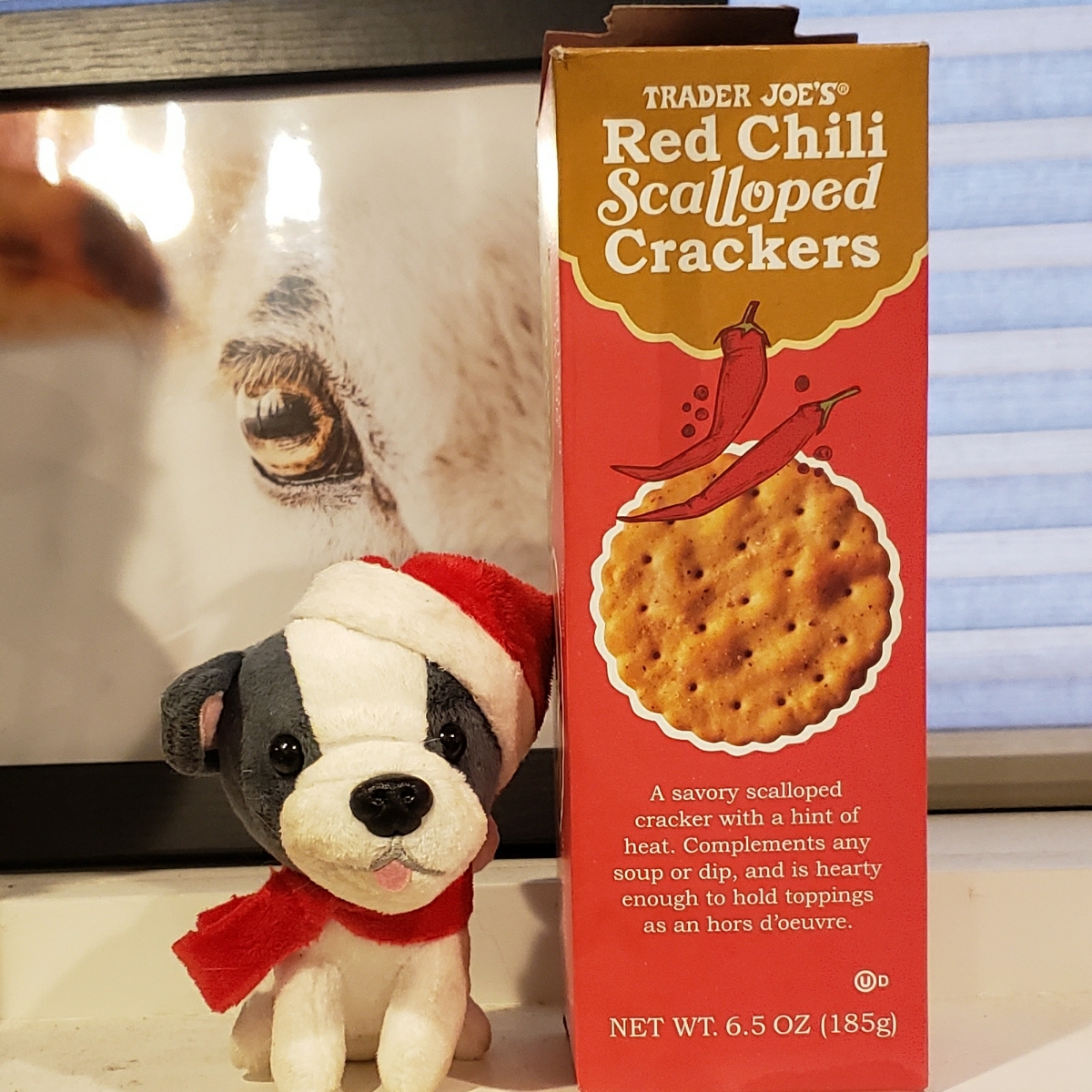 Red Chili Scalloped Crackers from Trader Joe's - Vegan Product Reviews ...