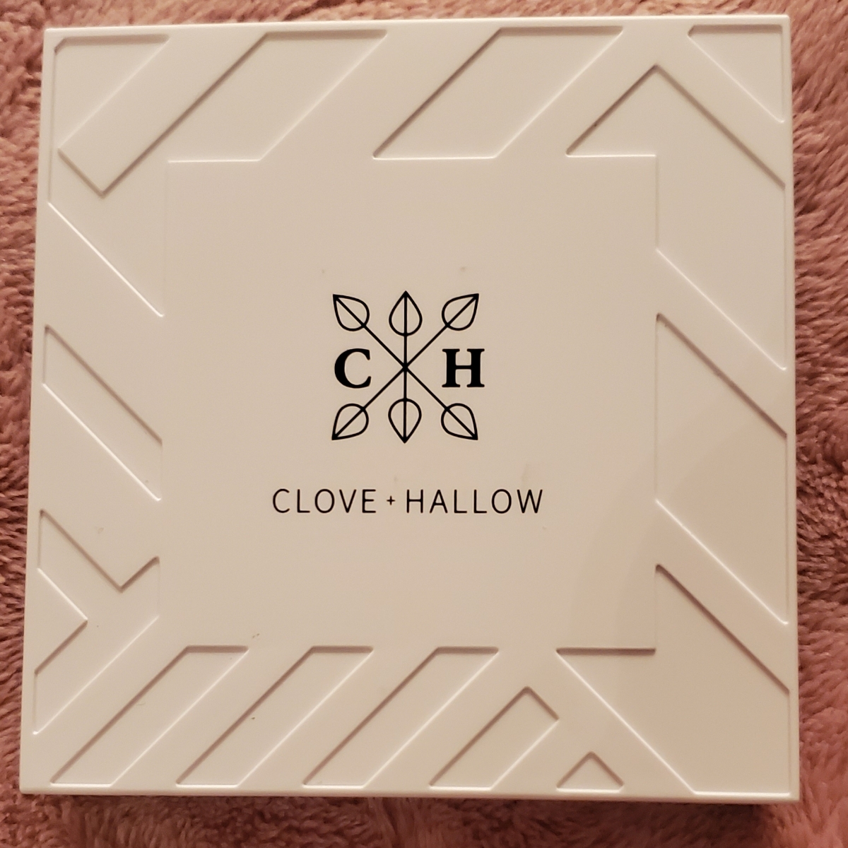 Powder Foundation from Clove + Hallow - Vegan Product Reviews & Ratings ...