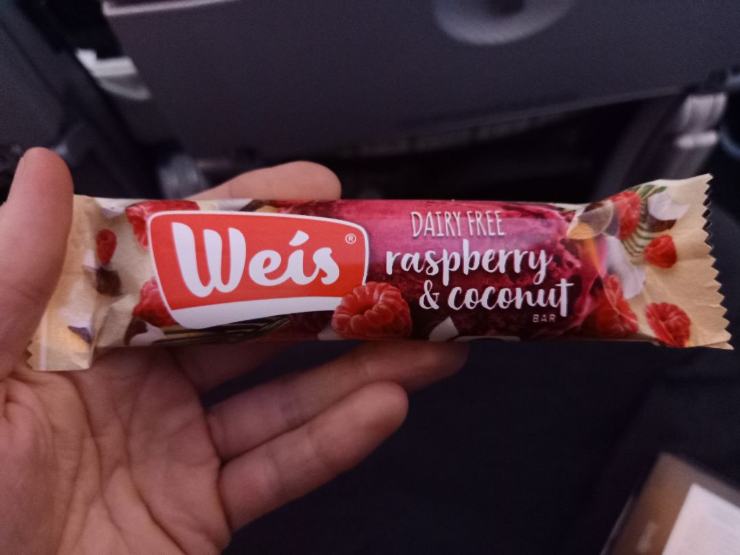 Dairy Free Raspberry & Coconut Bar from Weis - Vegan Product Reviews ...