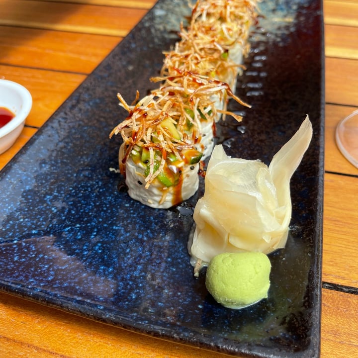 Cactus Club Cafe West Vancouver, Canada Zen Roll Review | abillion