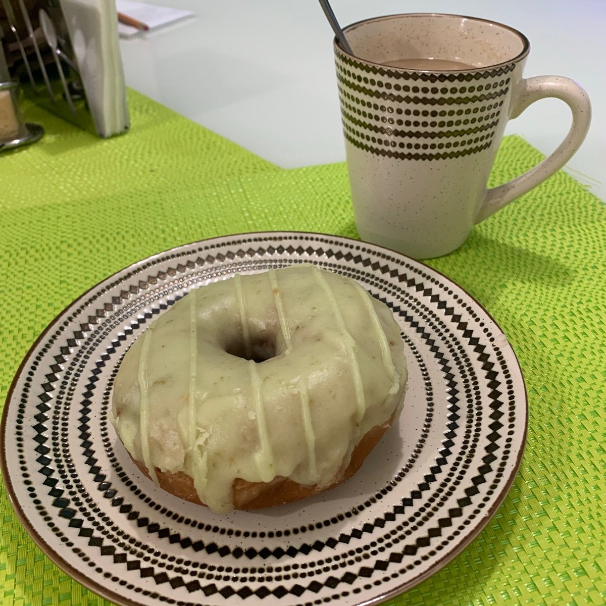 Dona de limón from Quimera Sweet Bar - Vegan Product Reviews & Ratings ...