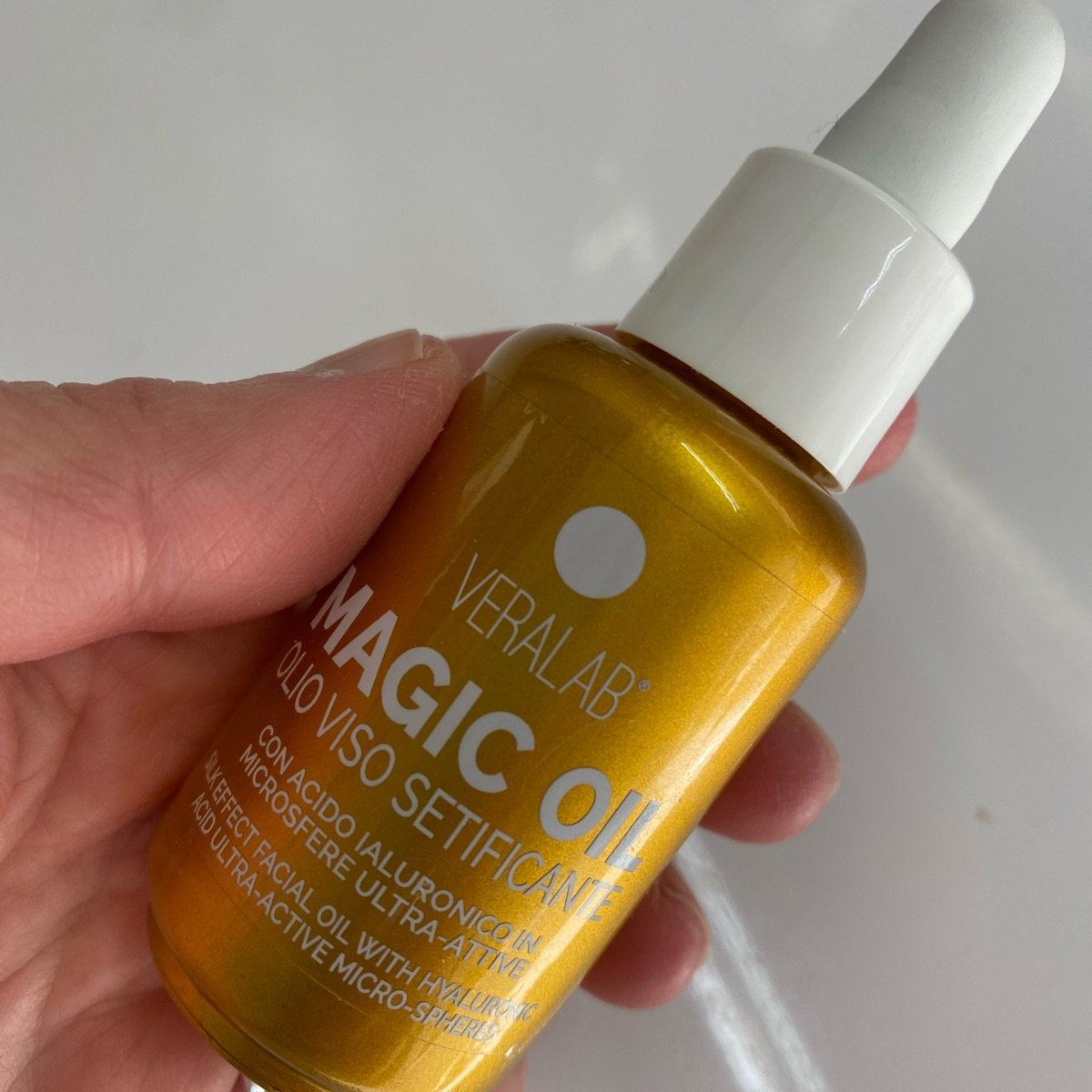 Magic oil at Veralab - Review by @chiaraelisabetta | abillion