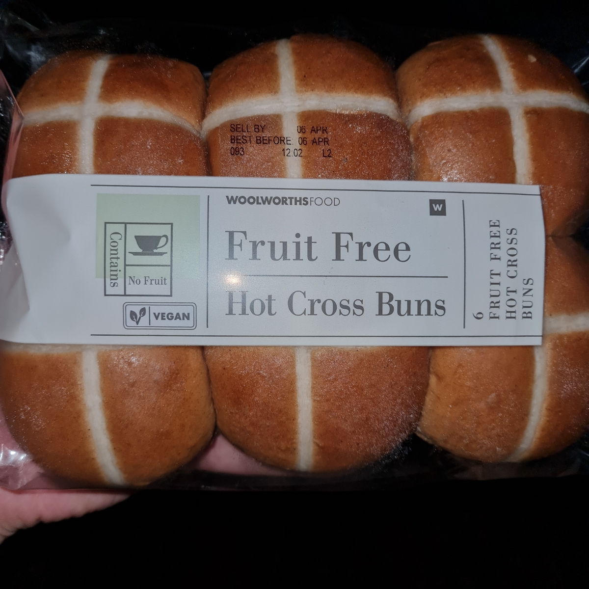 Fruit Free Hot Cross Bun from Woolworths - Vegan Product Reviews ...