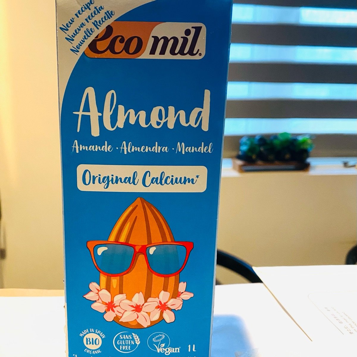 Almond Milk from Ecomilk - Vegan Product Reviews & Ratings | abillion