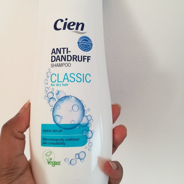 Cien Shampoo anti-dandruff classic Review | abillion